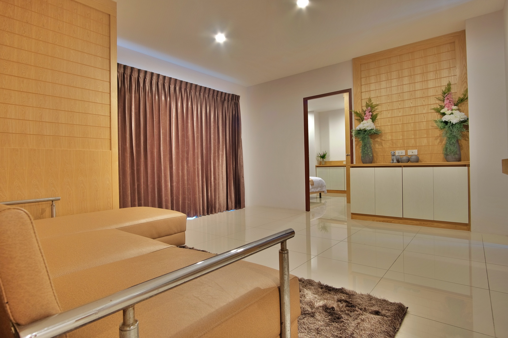 Diamond suite condominium